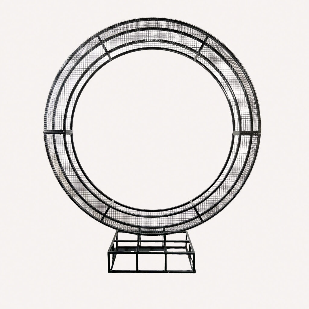 3D BLACK CIRCLE MESH ARCH | Samal - The Wedding Designer